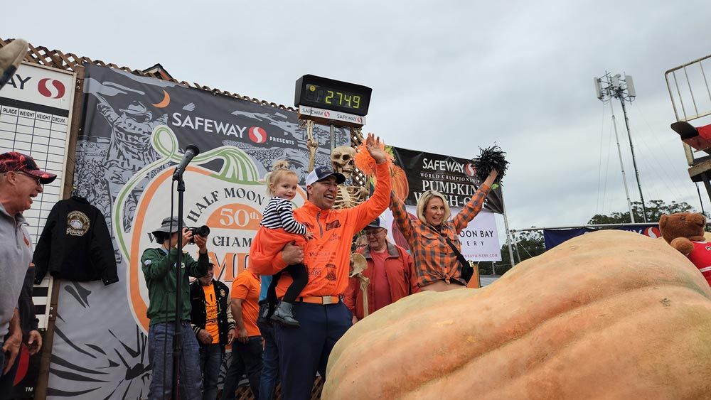 World's Heaviest Pumpkin, world record set in Half Moon Bay, California