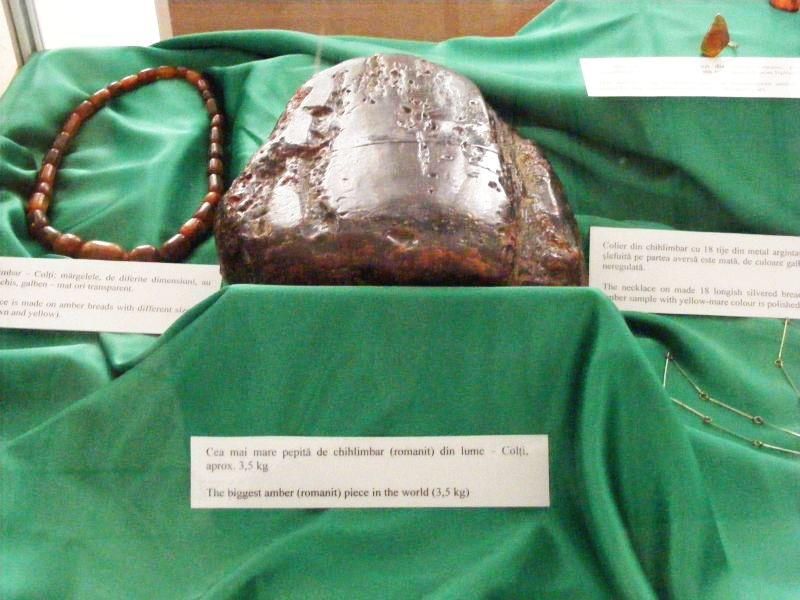 World's Largest Rumanit Amber Nugget, world record in Buzau, Romania