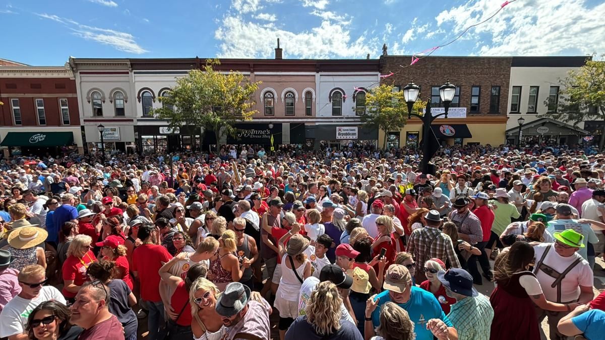 World's Largest Polka Dance, world record in Monroe, Wisconsin