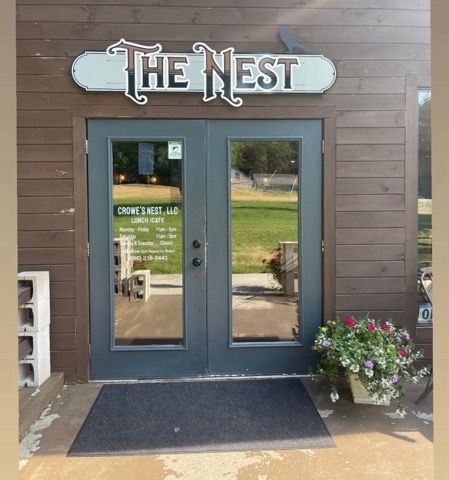 Crowe's Nest Deli | Fresh Sandwiches & More