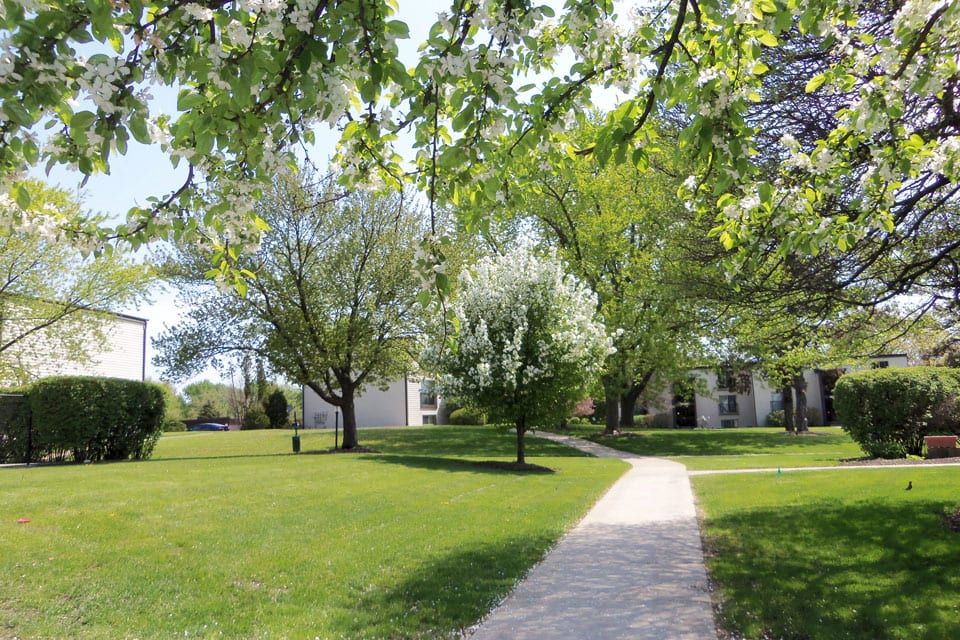 Prairie Pointe | St. Charles, IL Apartment Homes