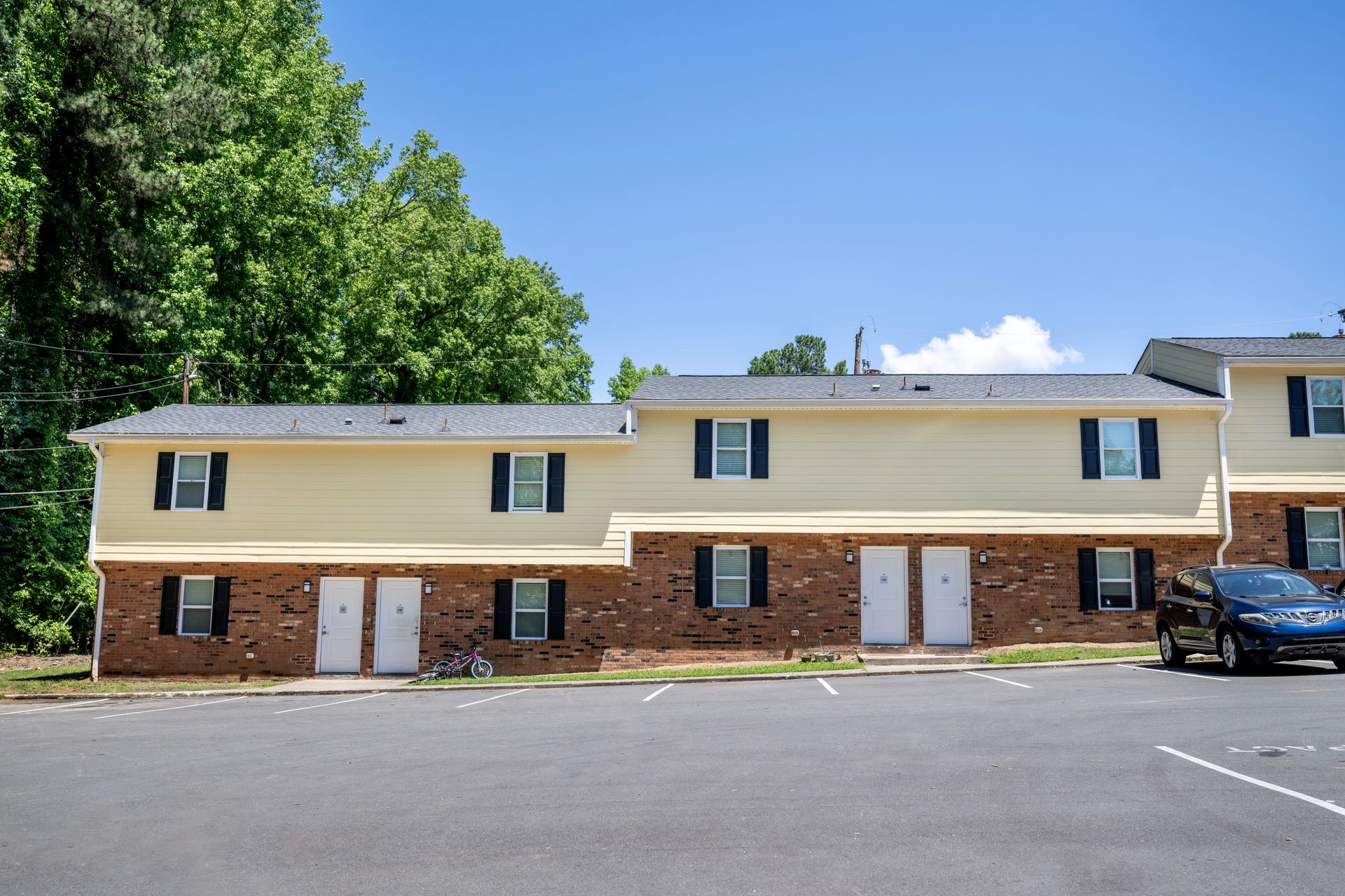 Maple Creek Apartments