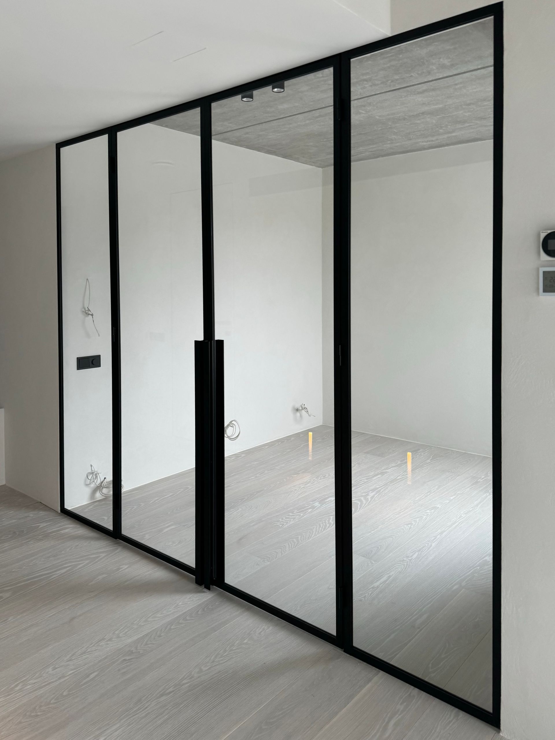 Klaasseinad | Klaasvaheseinad, klaasuksed | GLASSWORKS