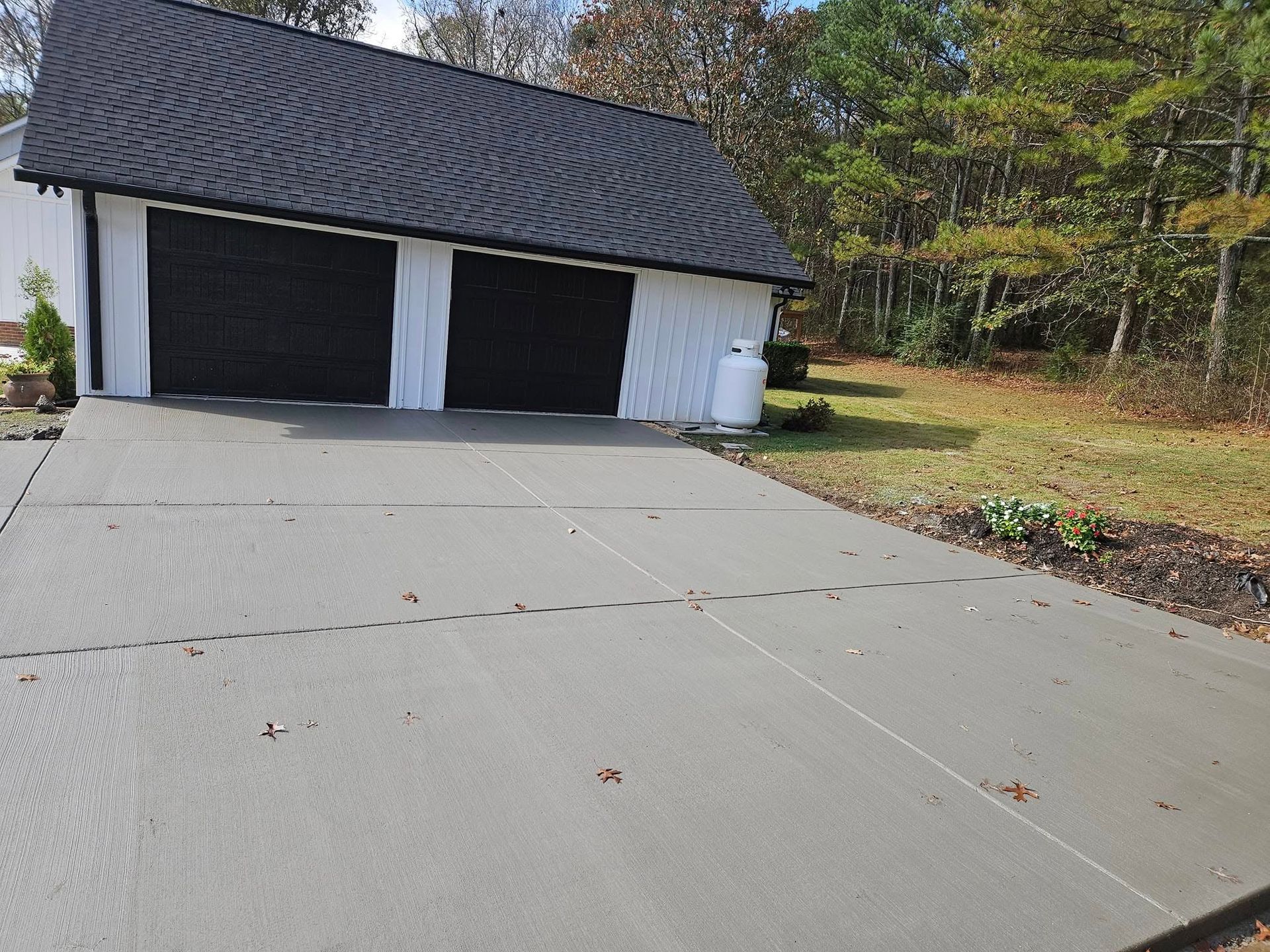 Expert Concrete Contractors in Huntsville AL | Driveways, Patios & More