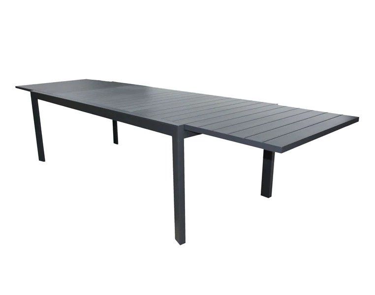 Outdoor Dining Tables | Somerton Park, SA | Outdoor Scene