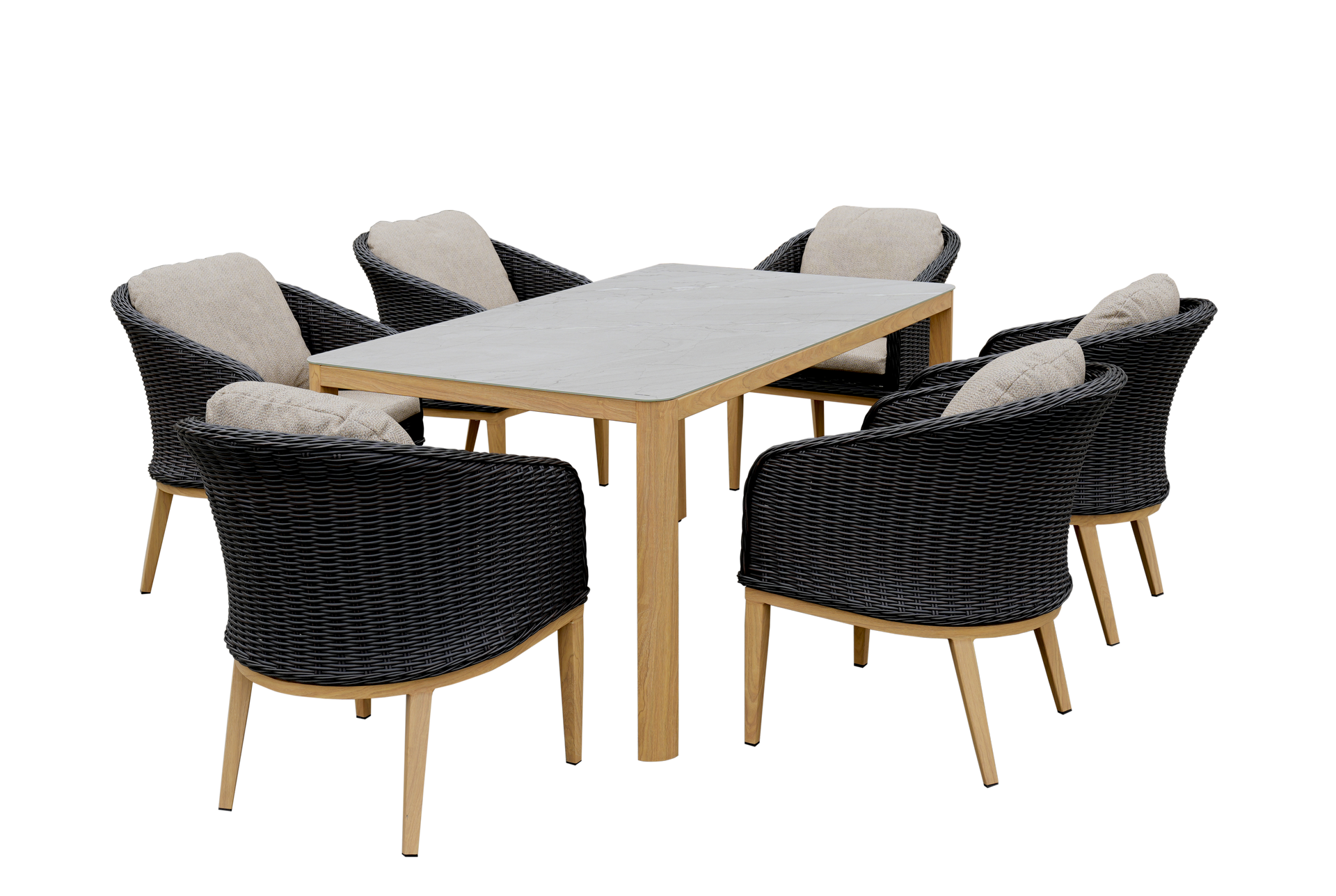 Outdoor Dining Tables | Somerton Park, SA | Outdoor Scene
