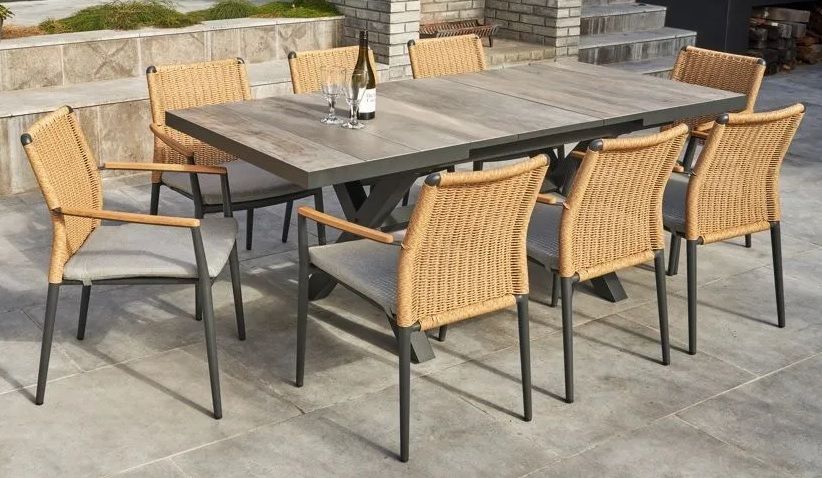 Outdoor Dining Tables | Somerton Park, SA | Outdoor Scene