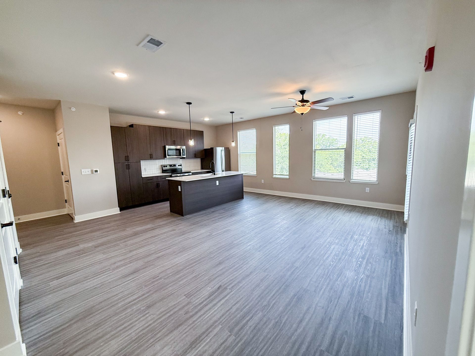 1b/1b Luxury Apartment in Lee’s Summit MO