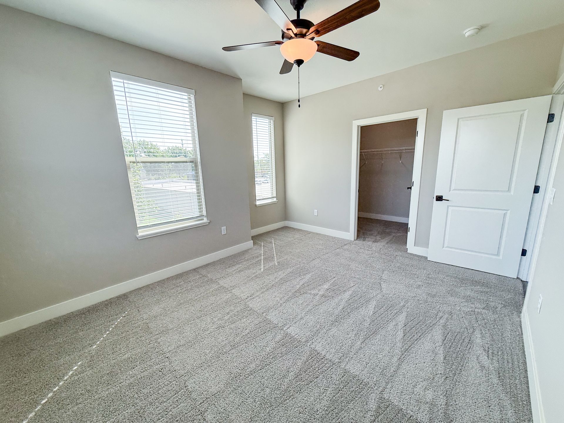 1b/1b Luxury Apartment in Lee’s Summit MO