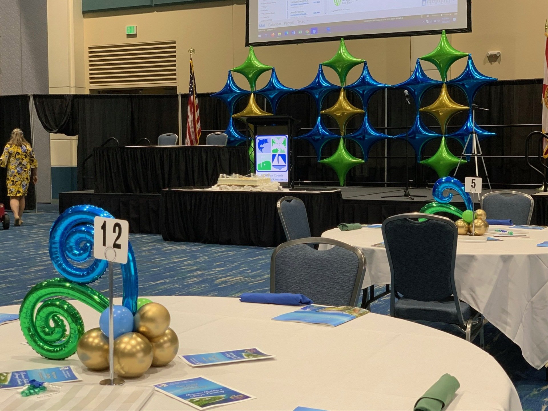 Balloon Garlands by Balloon Excitement