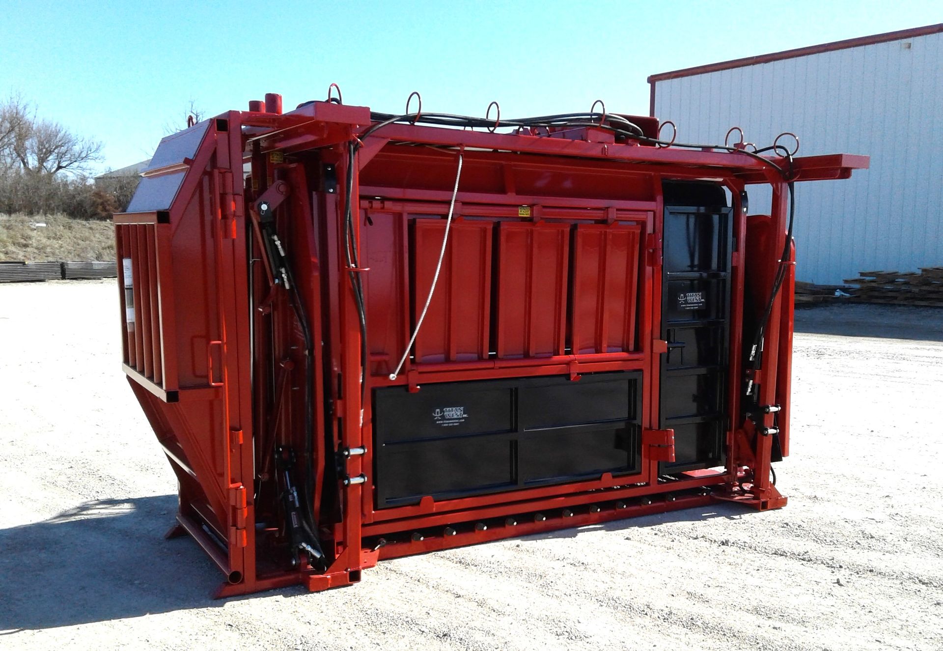 Titan West Inc. | Livestock Handling Equipment
