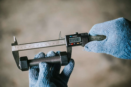 Mengenal Threaded Rod, Jenis Stud Bolt yang Berbentuk Batang