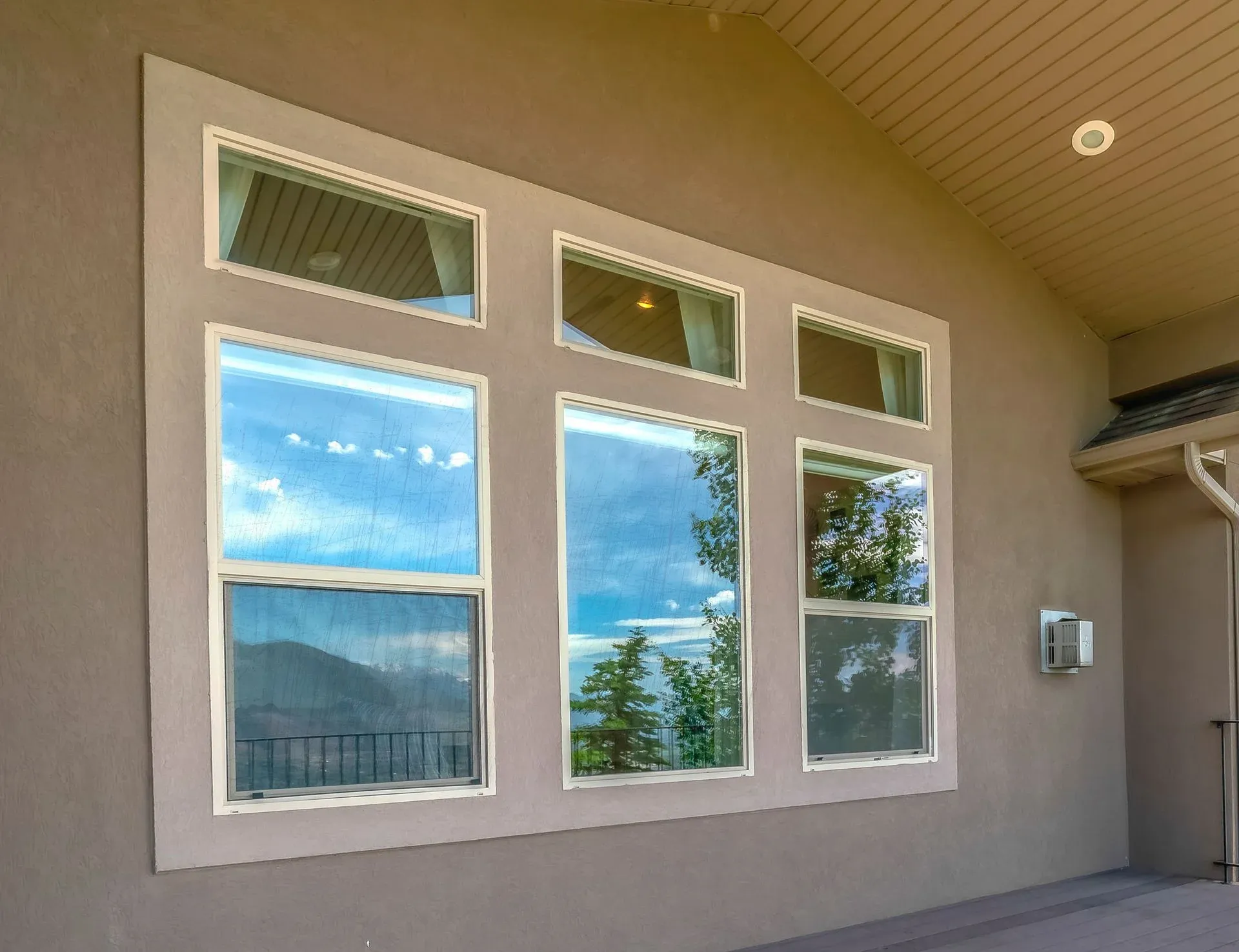 How Do You Remove Scratches of Glass Windows and Doors