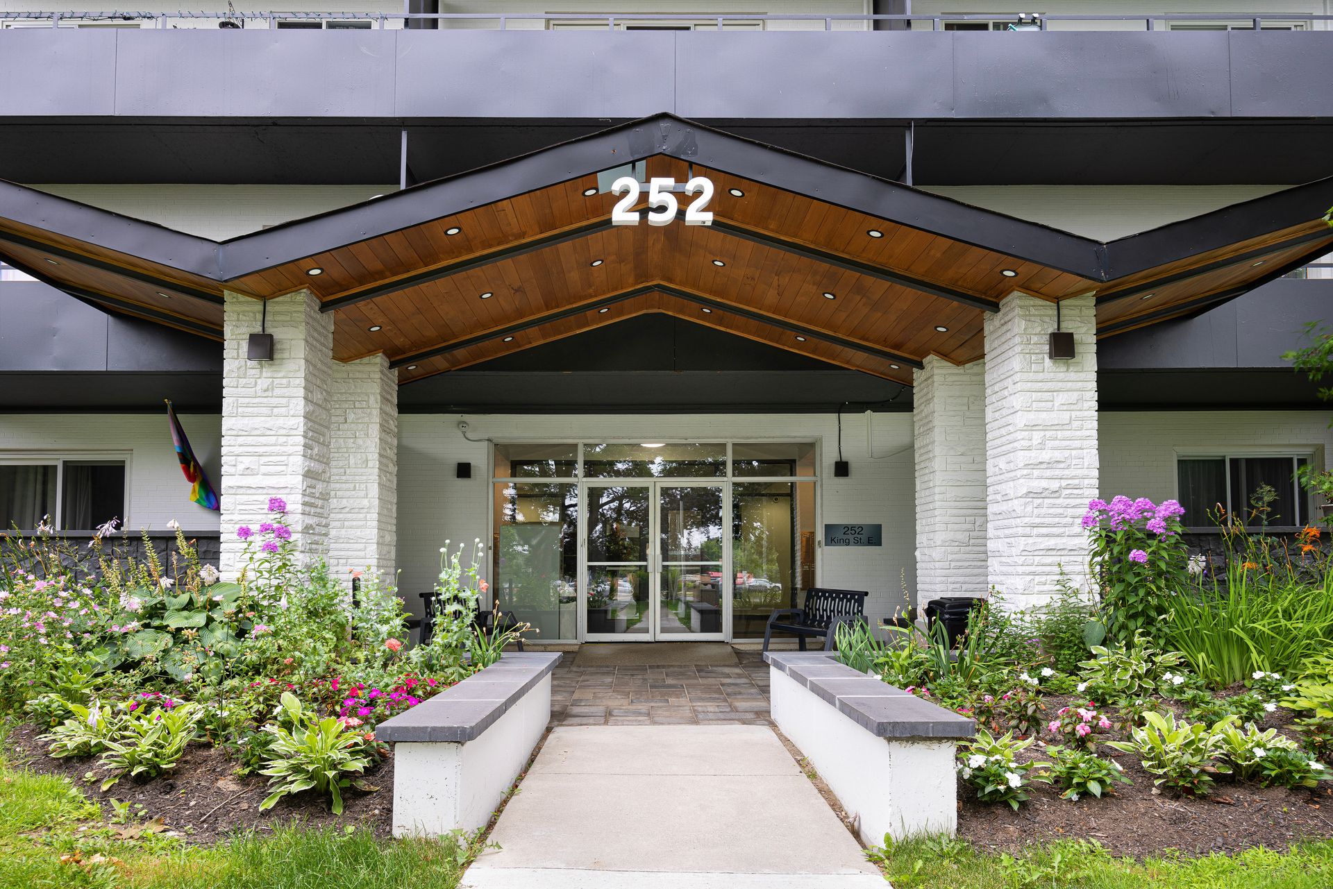Apartment Gallery | 252 King Street East