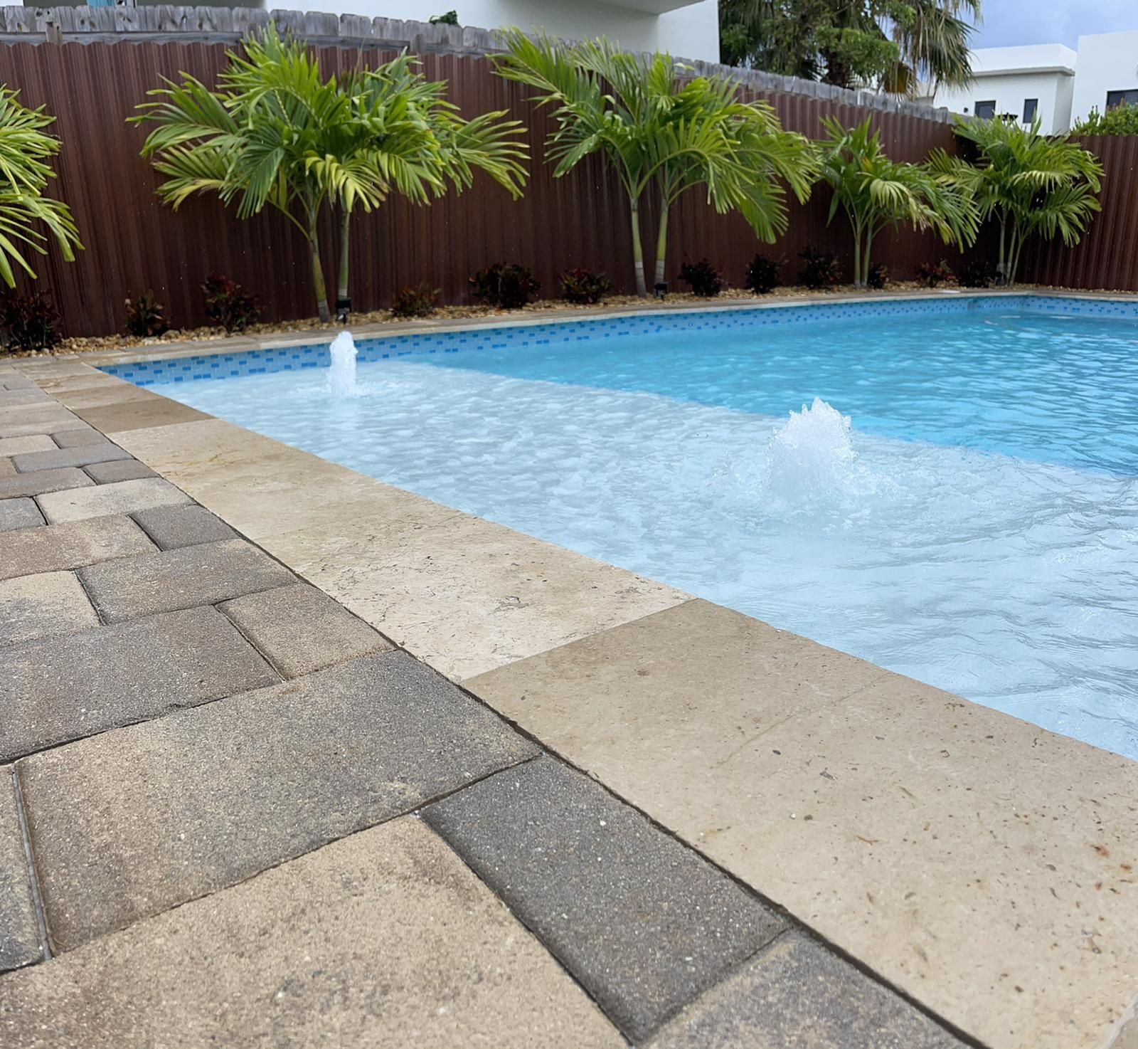 Custom Pool Designs | AGLO Pool & Spa Construction – Miami, FL