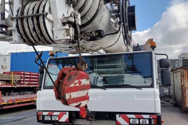 PG Windscreen | Mobile Crane Windscreen Repair – Replace – Recalibrate ...