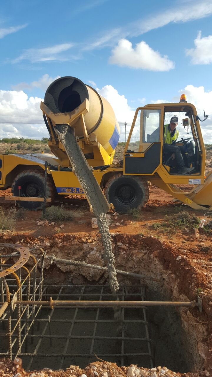 Carmix South Africa - 4x4 Concrete Mixers and Dumpers