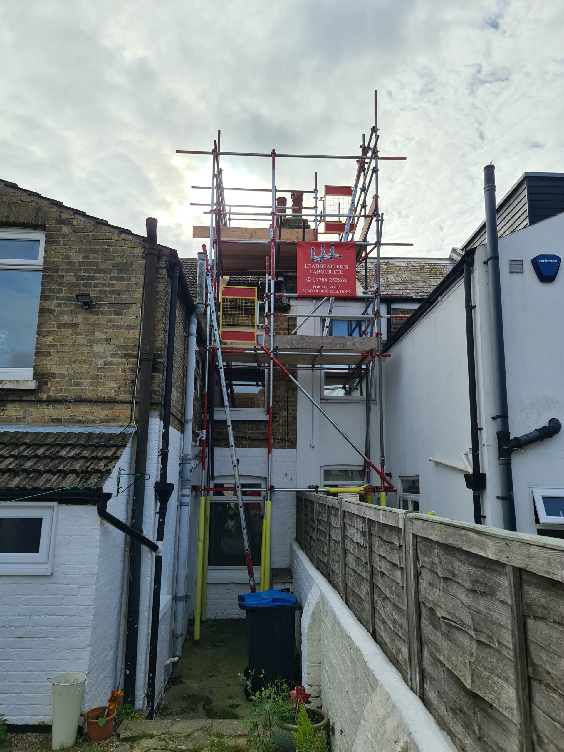Scaffolders and Scaffold labourers | Leadbeatter's Labour Ltd