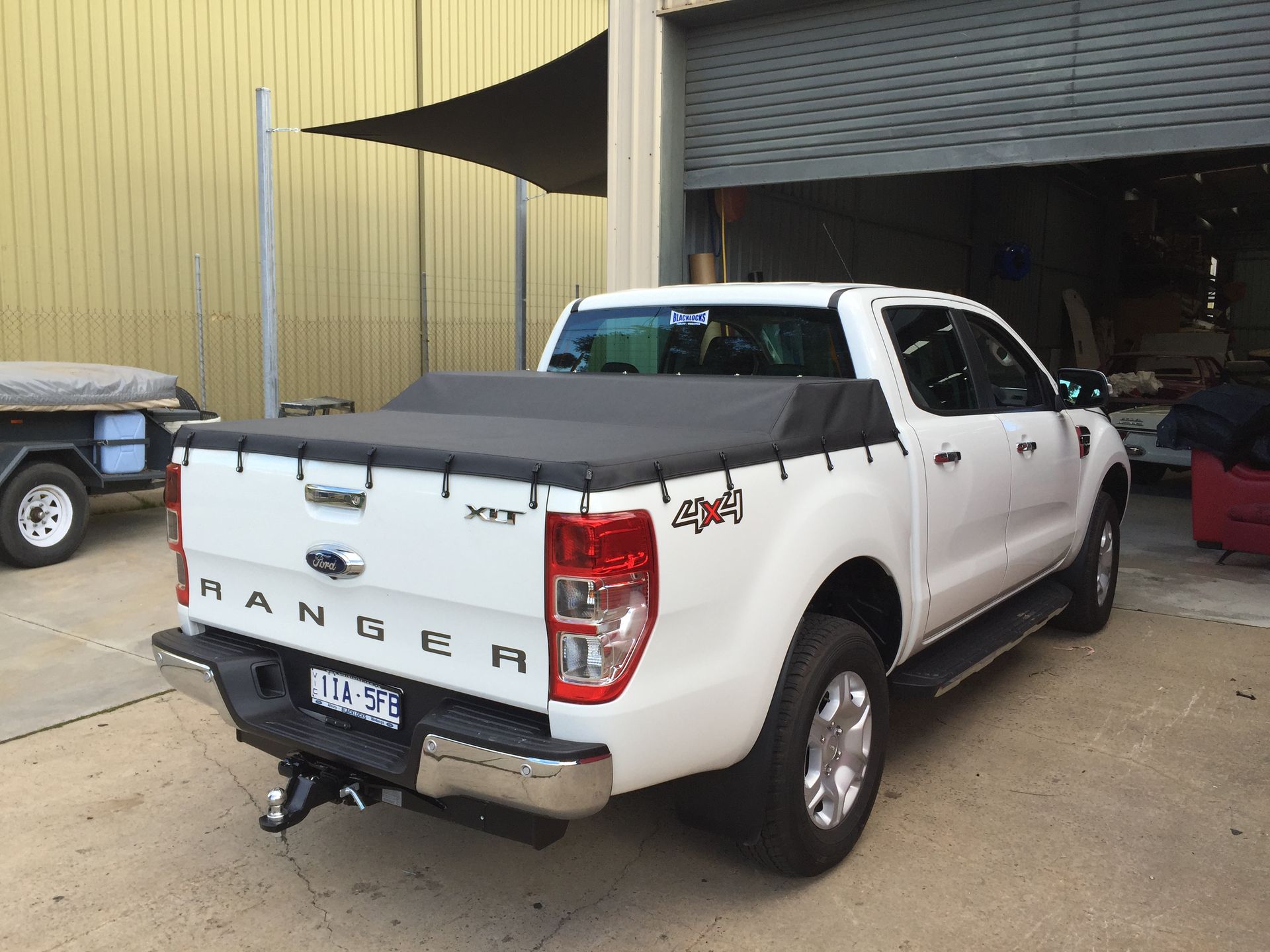 Custom Made-To Measure Ute & Tonneau Covers Melbourne