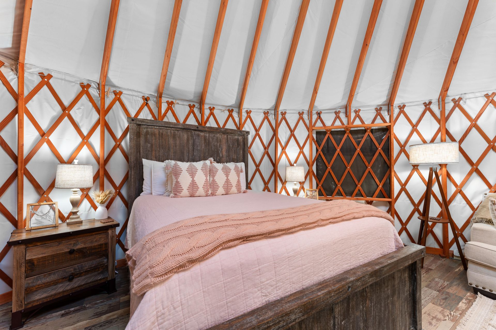 Sky-View Yurt Cabin Rentals | Sleeps 4 | Buffalo River | Nature's Loft