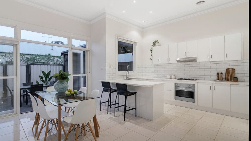 Kitchen Benchtop Replacement Portfolio & Gallery - Metropolitan Stone