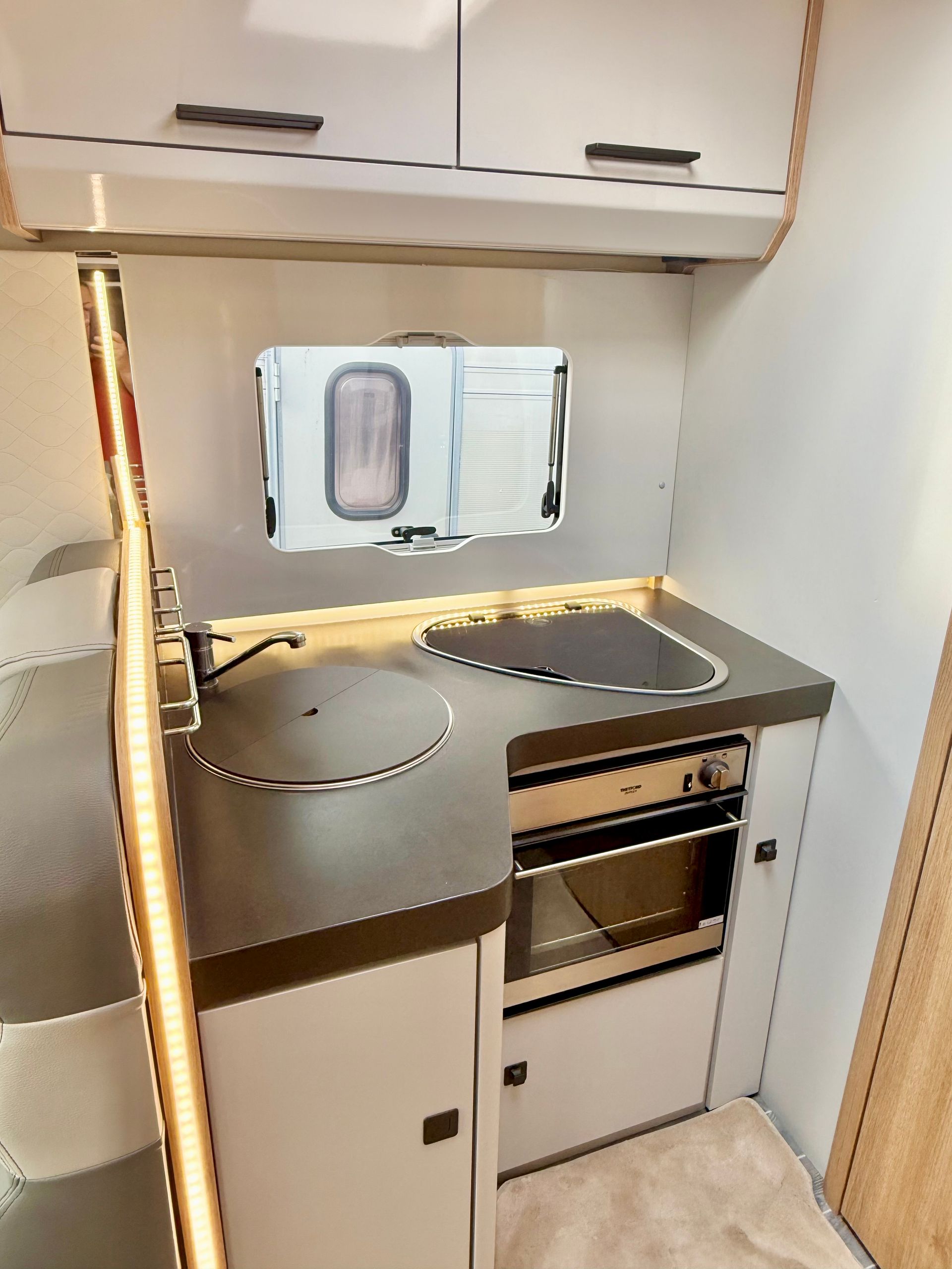 For Sale - Fiat Roller Team T Line 590 - 2021 - 4 Berth Motorhome ...