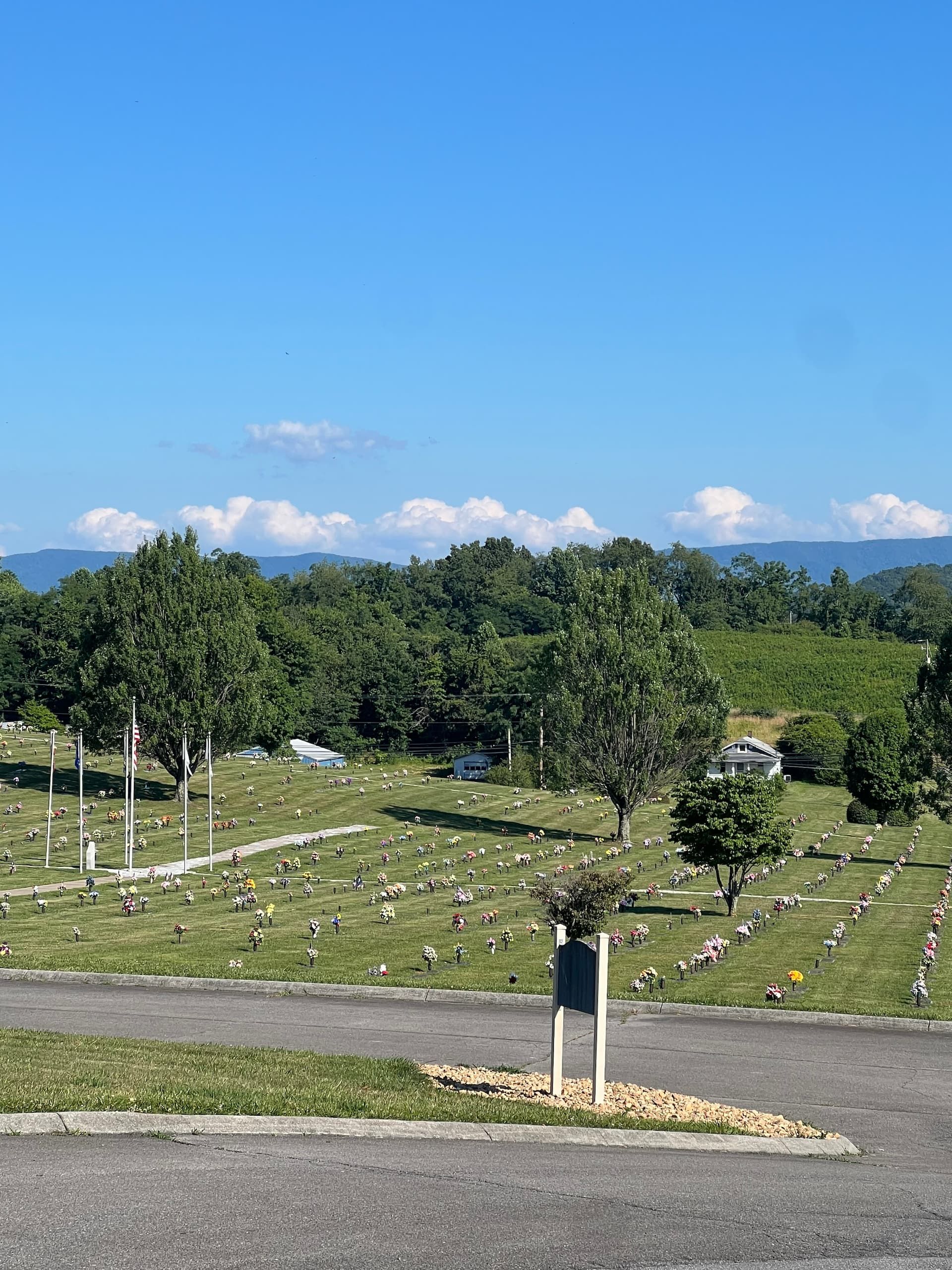 Traditional Ground Burial | Forest Hills Memory Gardens