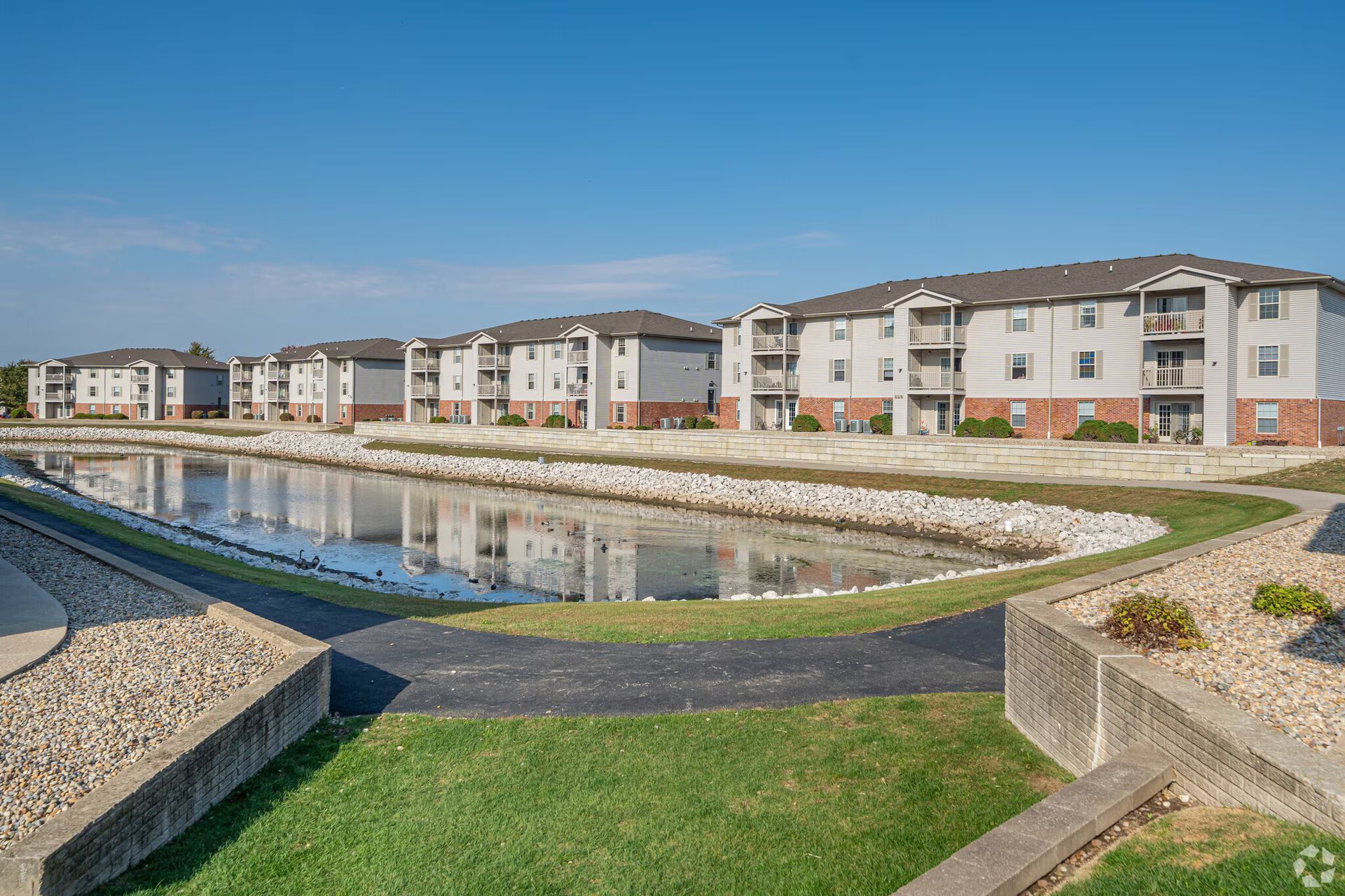 Apartment Mart Bloomington Il