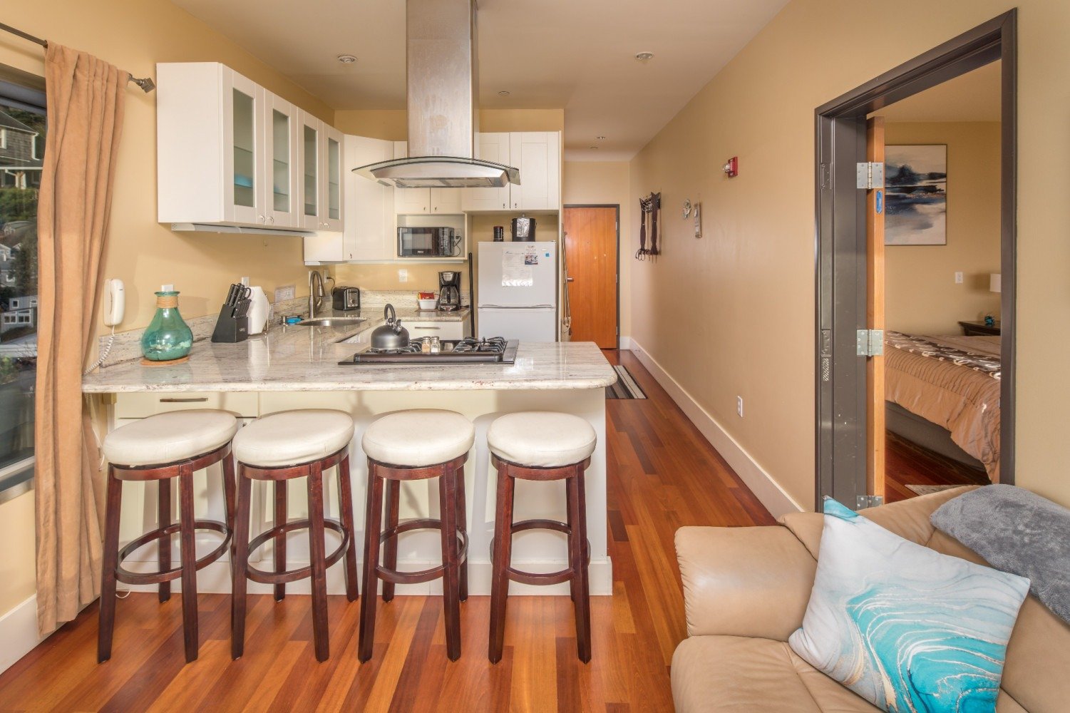 Three Arch Inn Gallery