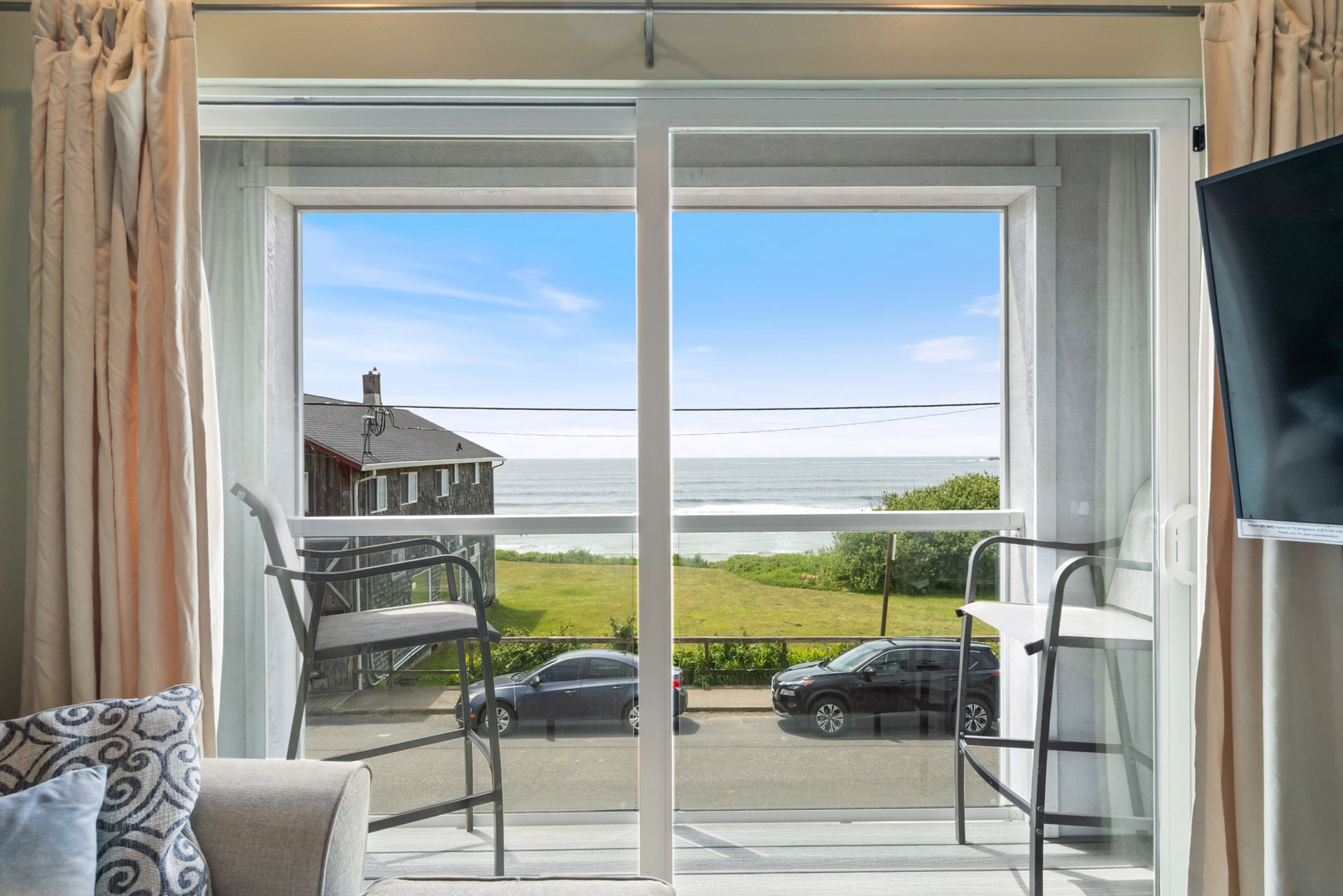 Three Arch Inn Gallery