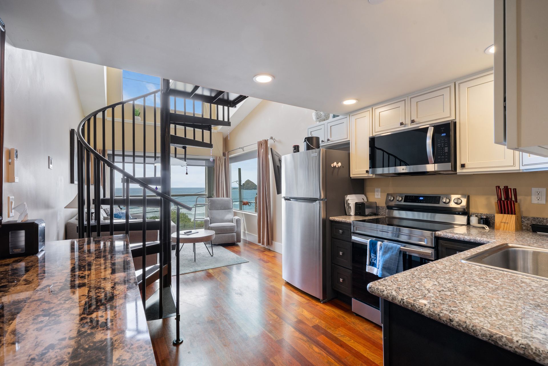 Three Arch Inn Gallery