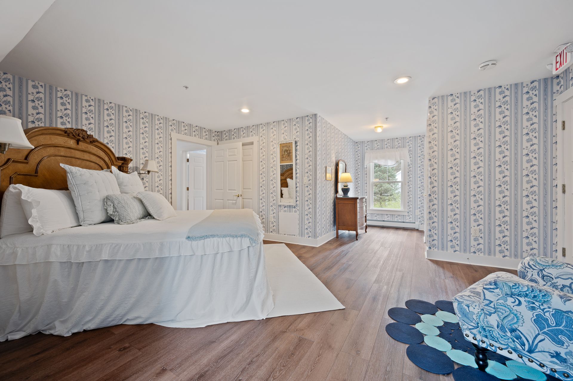 Guest Rooms | Brook Farm Inn | Lenox, MA