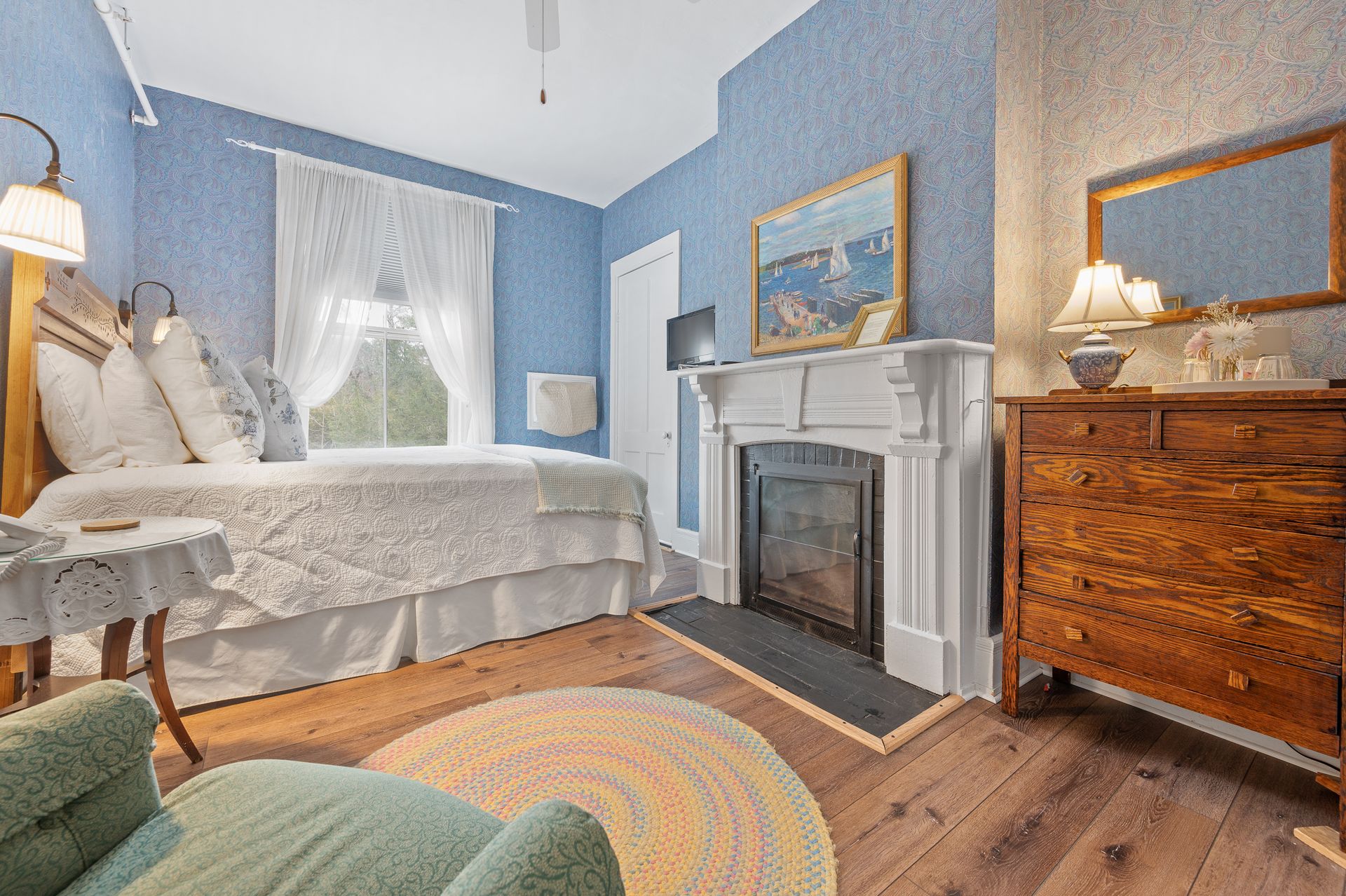 Guest Rooms | Brook Farm Inn | Lenox, MA