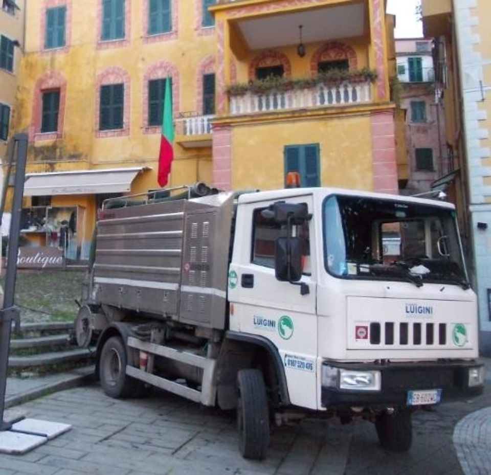 Spurghi pozzi neri fognature | La Spezia, Arcola| Luigini Ecologia srl