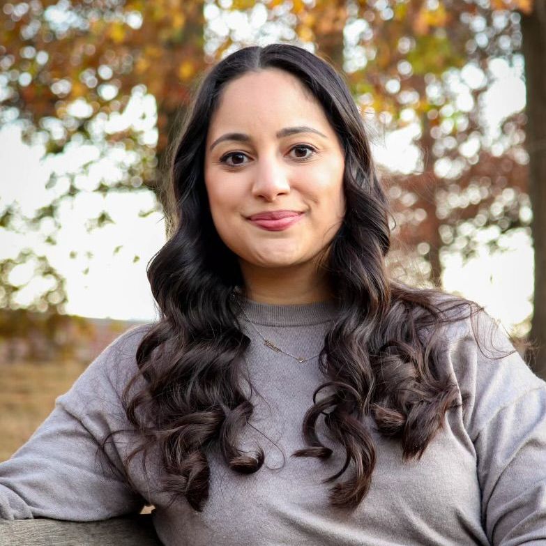 Meet Natali Gonzalez, LCSW | Real Talk Therapy
