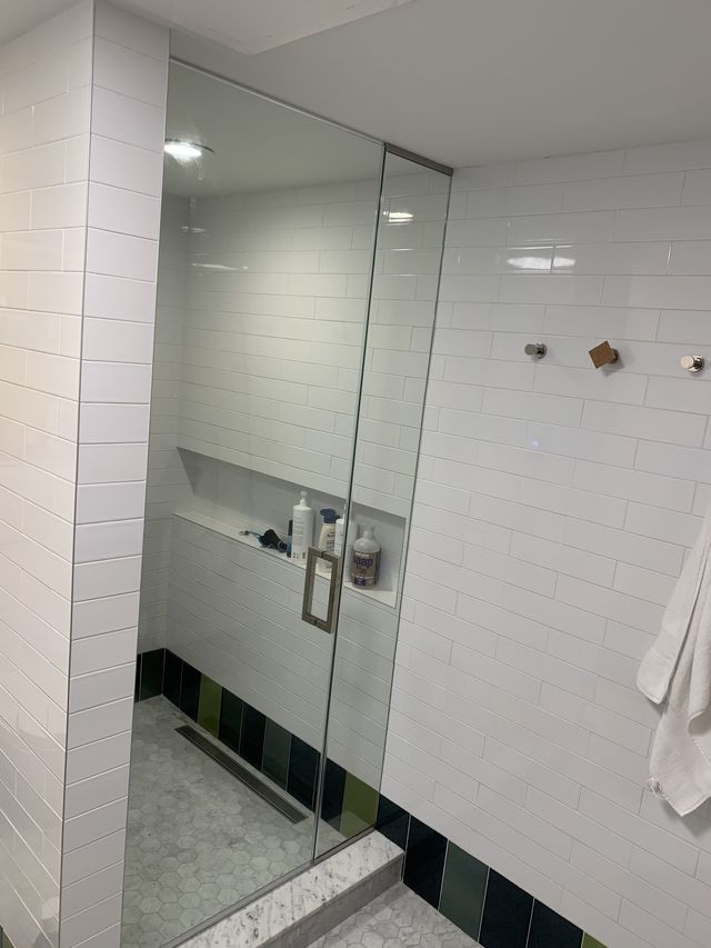 Frameless Shower Doors | TriView Reflections