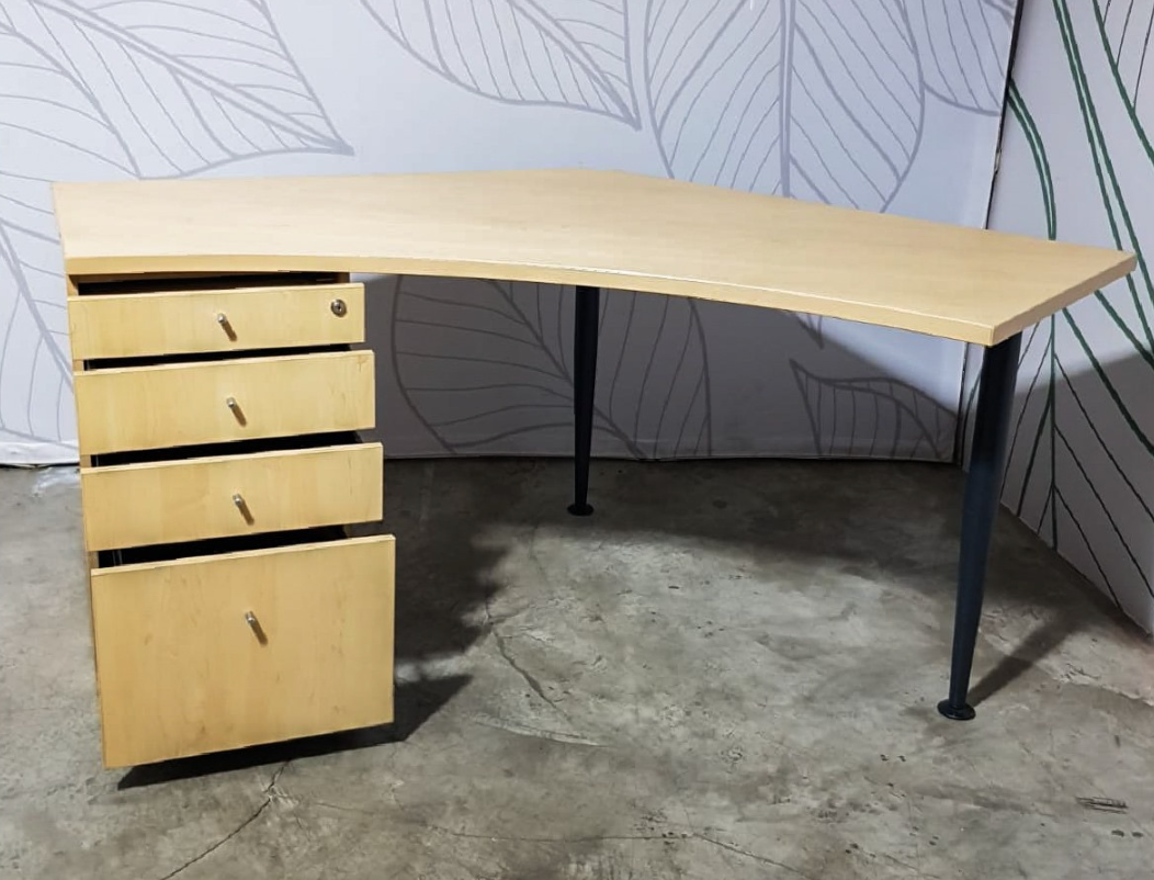 Study desk | maple