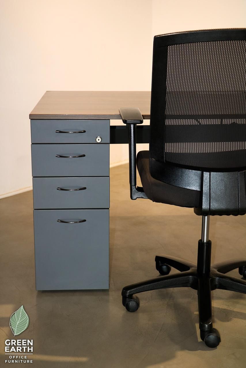 American Walnut | Desk & Chair Combo
