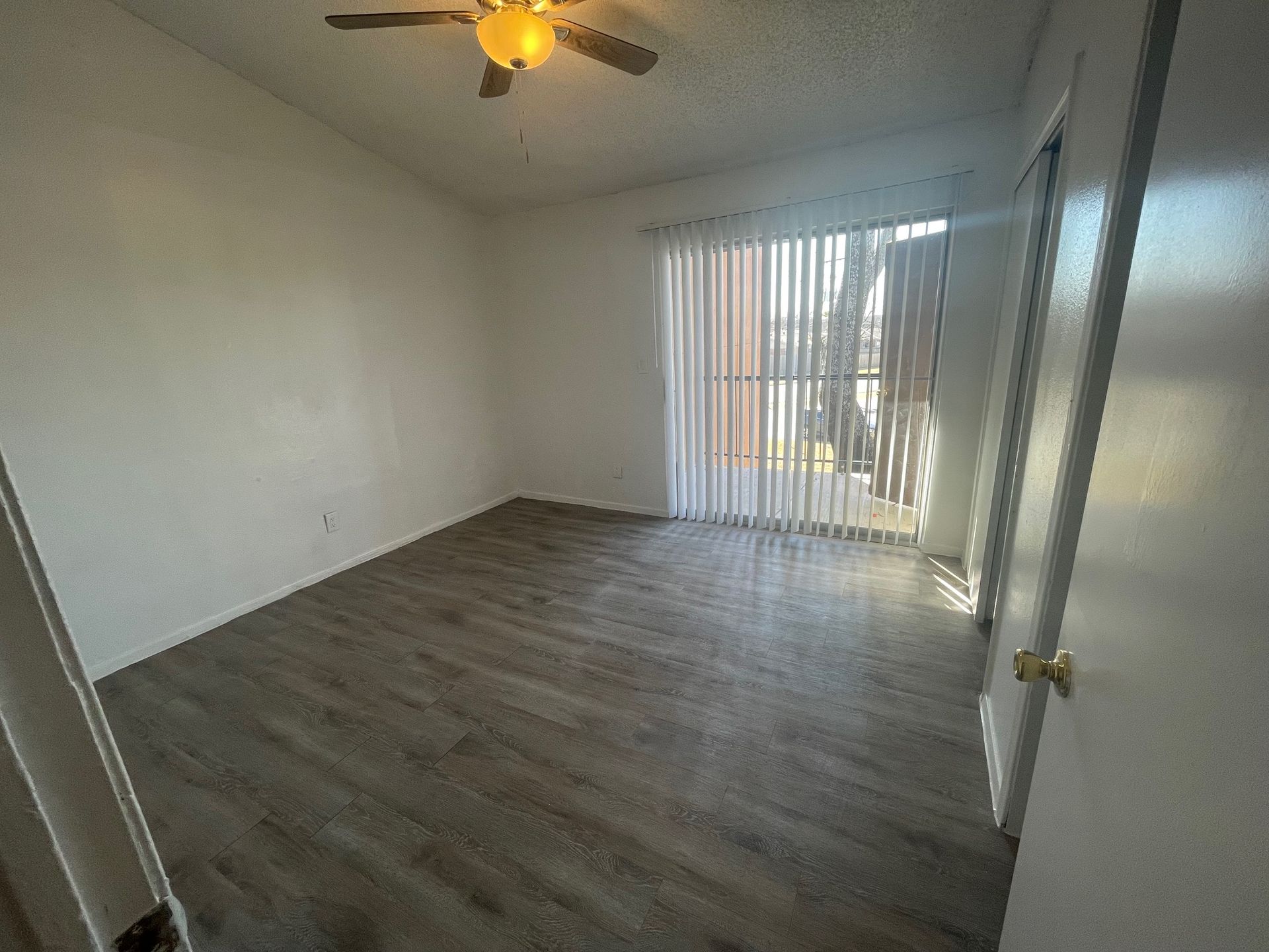 Apartment Gallery | Pine Ridge Apartments Arlington