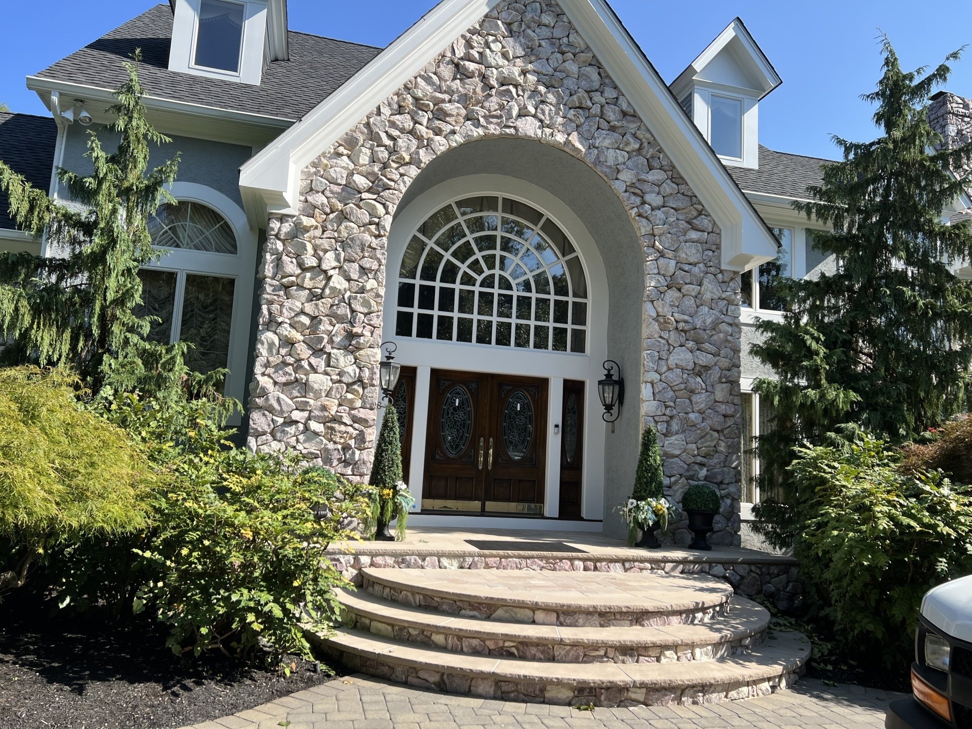 LOCAL EXPERTS PAINTERS | INTERIOR AND EXTERIOR PAINTING