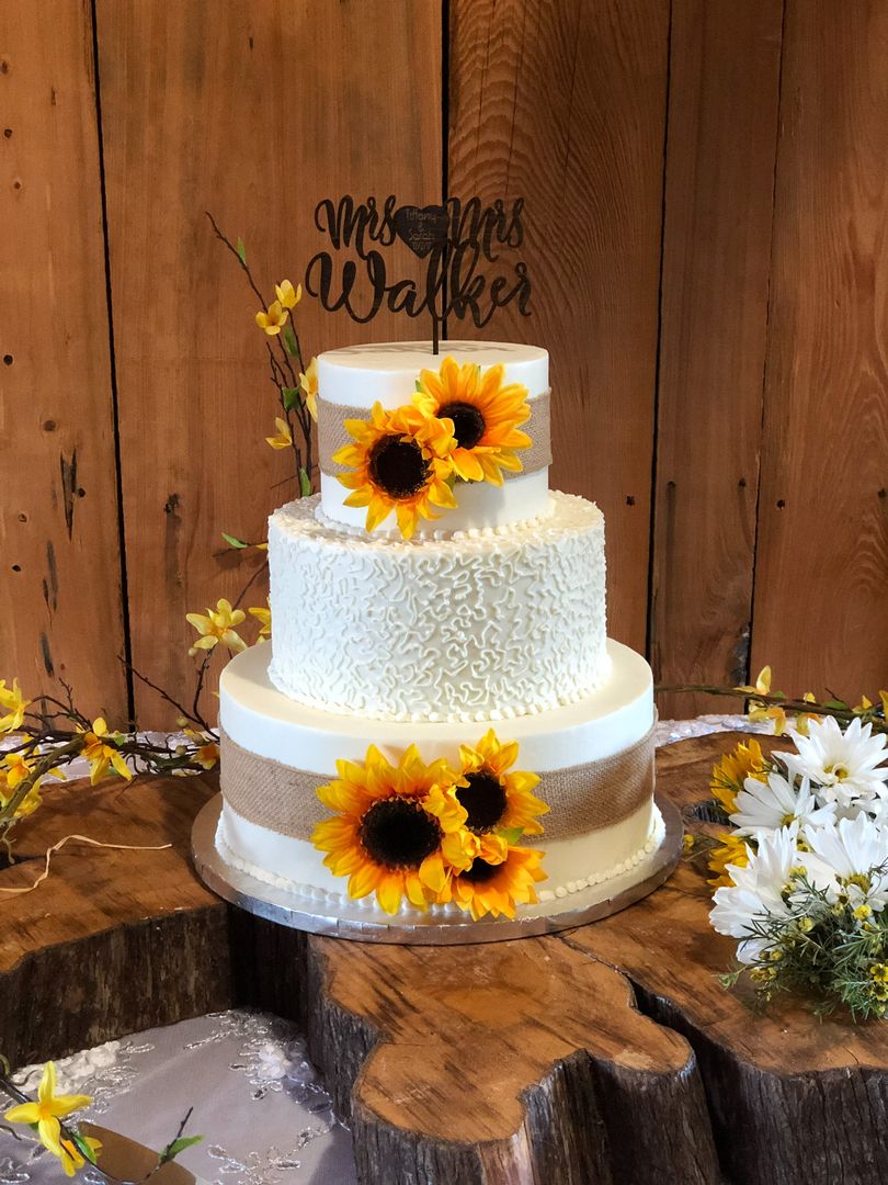 Wedding Cakes | Winter Haven, FL | 863-299-1166