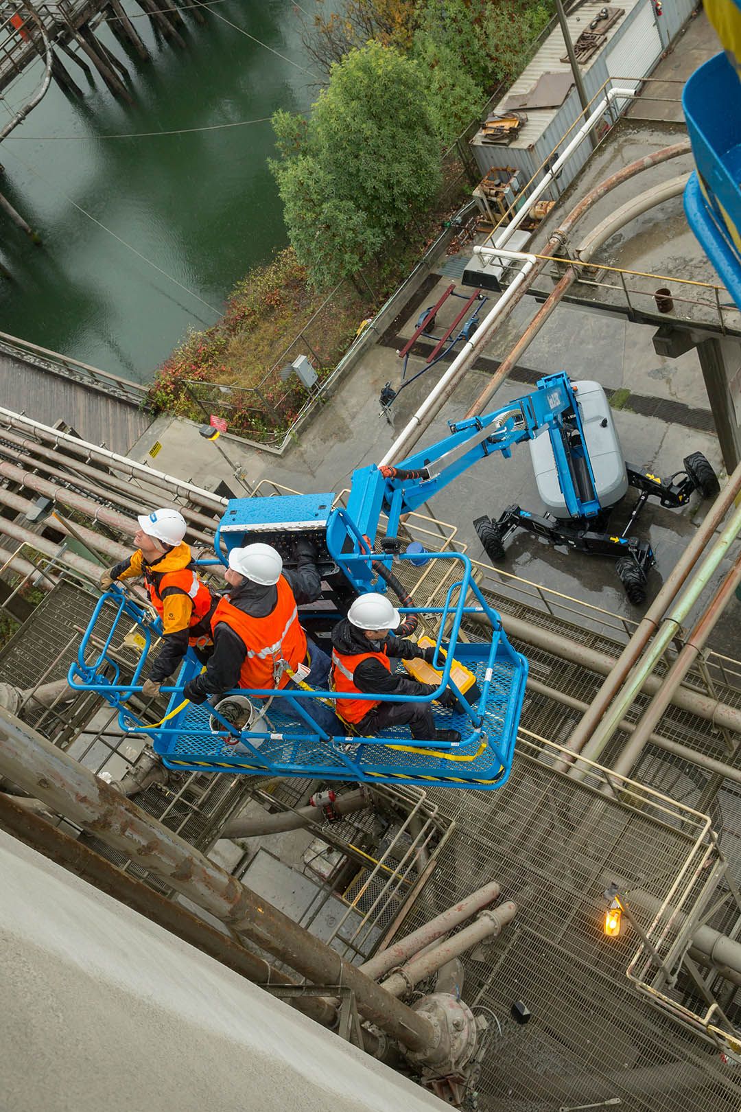 Straight stick boom lift for sale