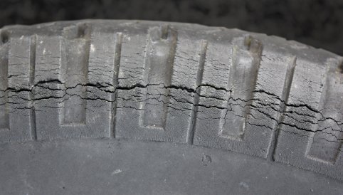 What is tire dry rot