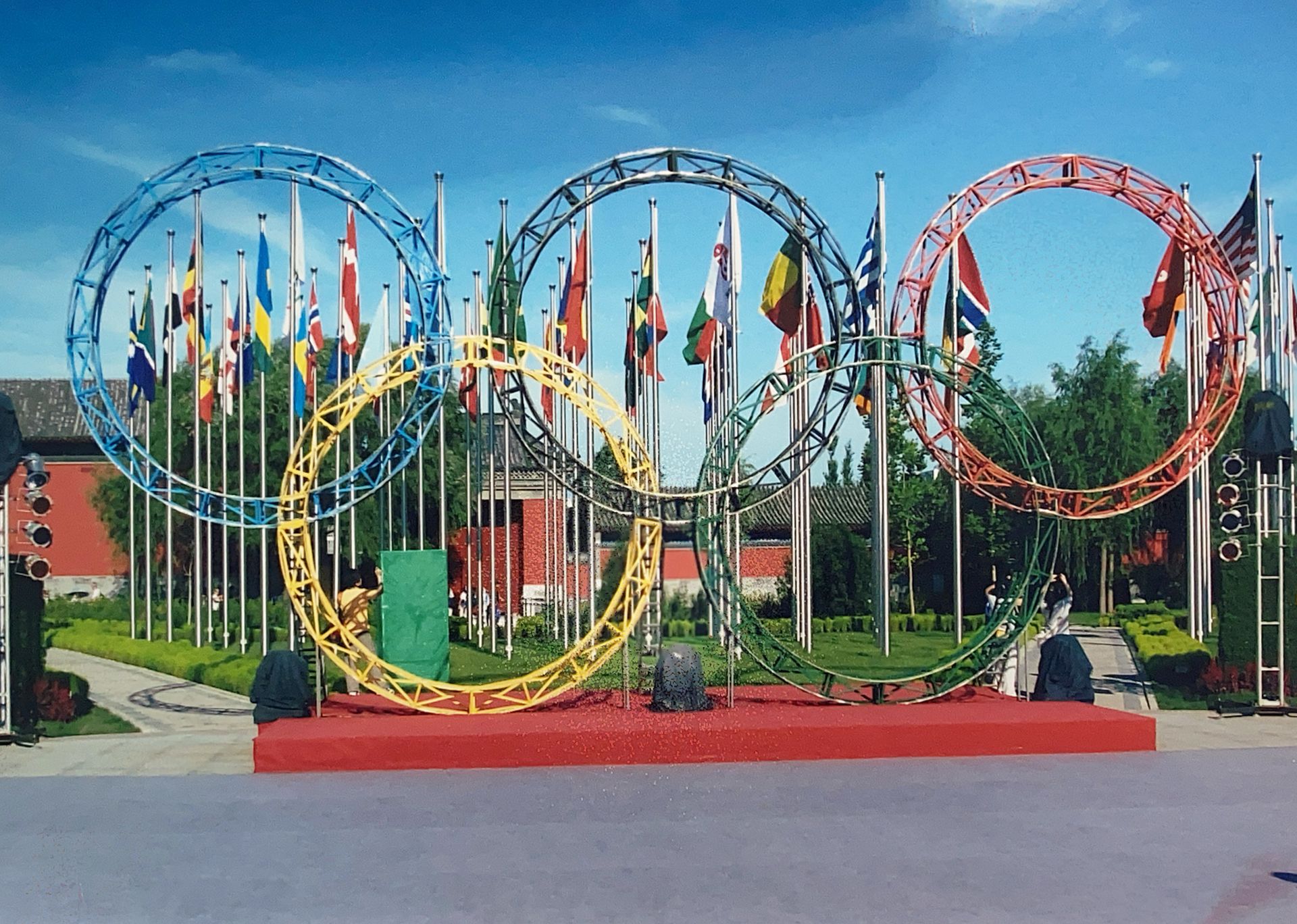 About Chaunte Lowe Speaks | United States