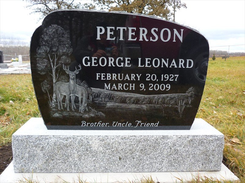Tips for Creating a Headstone Inscription