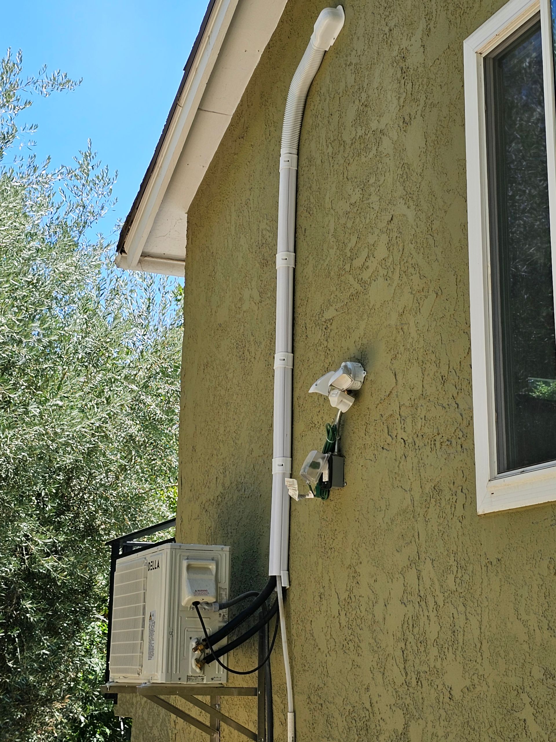 Hillside Expert Electrical installs mini split AC units