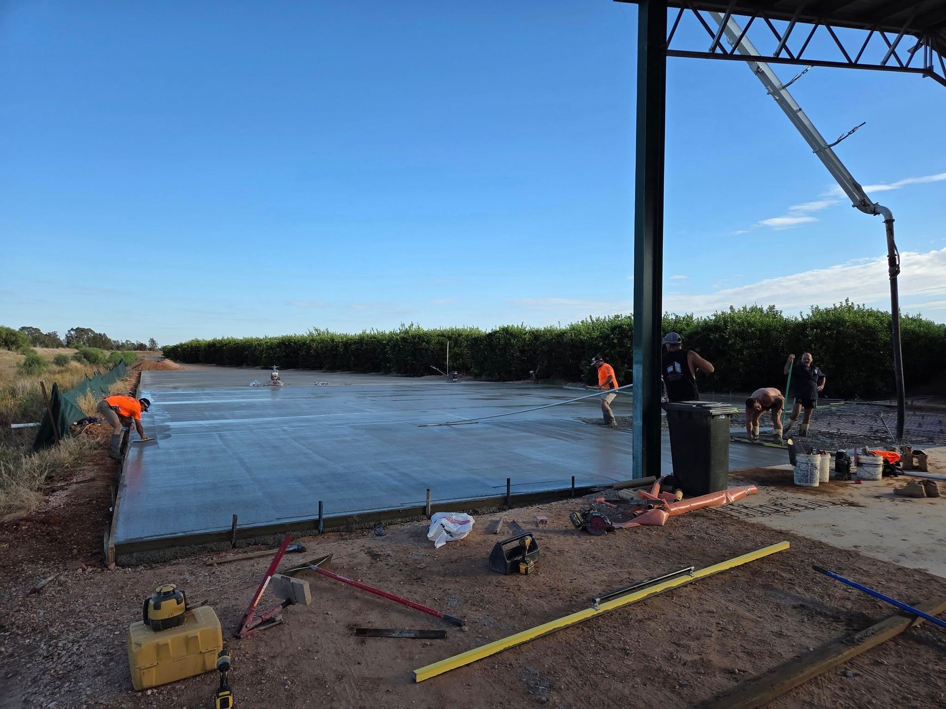 Large concrete loading area | SJB Concreting Project