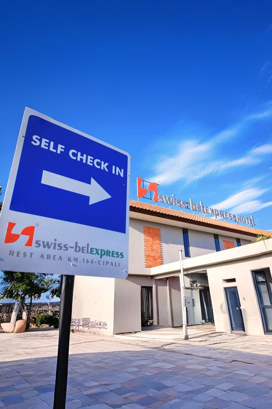 瑞士贝尔快线164公里休息区 | 轻松休憩站