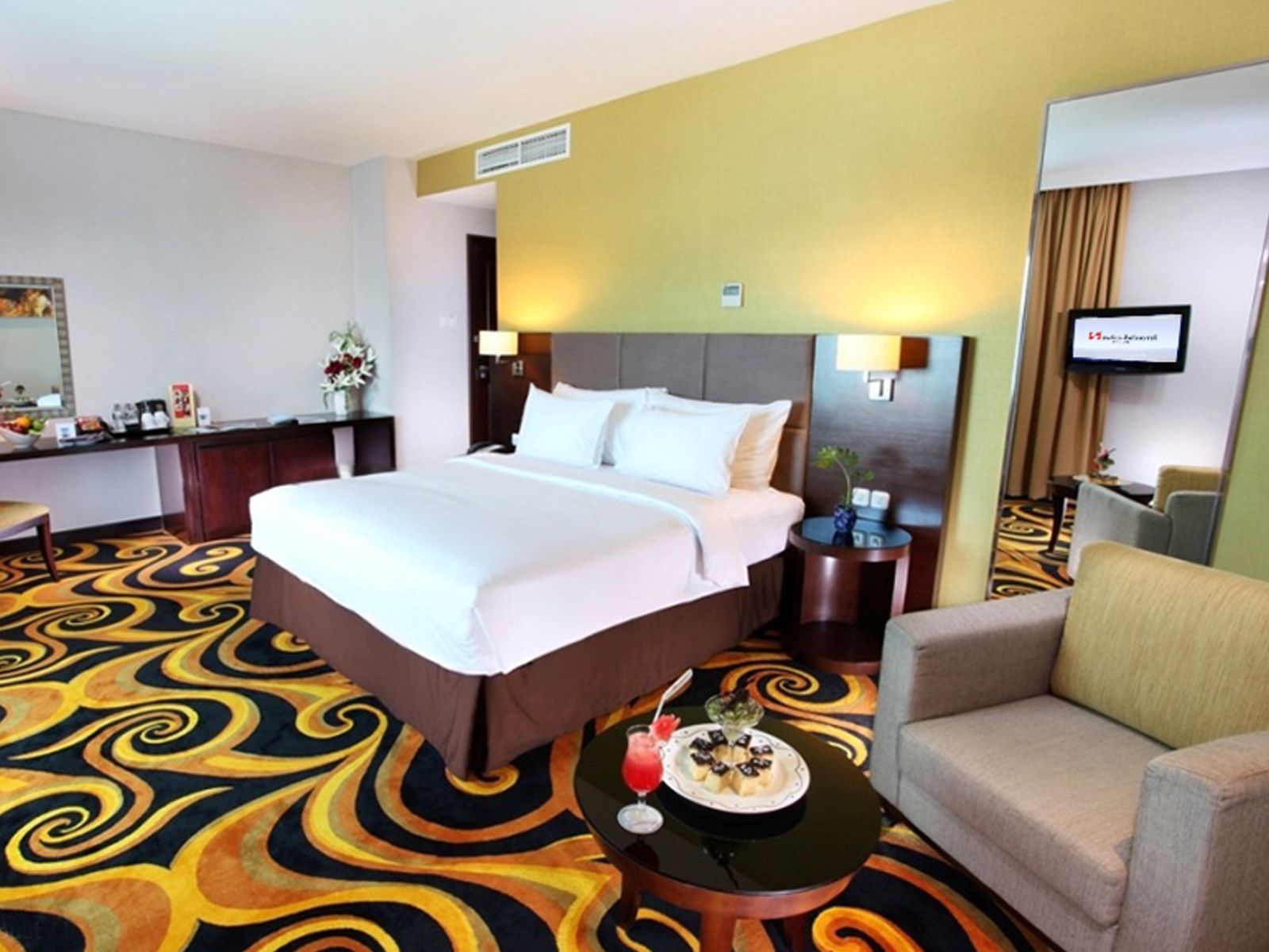 Swiss-Belhotel Ambon | 4-Star Hotel in Ambon City with Sea & Mountain Views