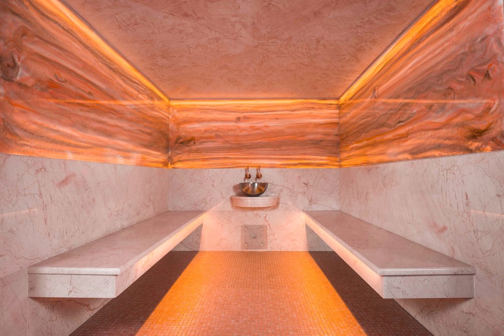 Premium hot tubs from Hypa Spa